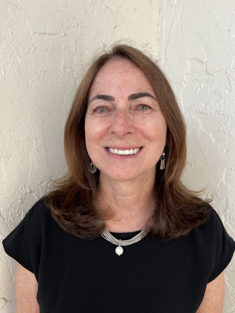 Lisa B. Moss – CLEL